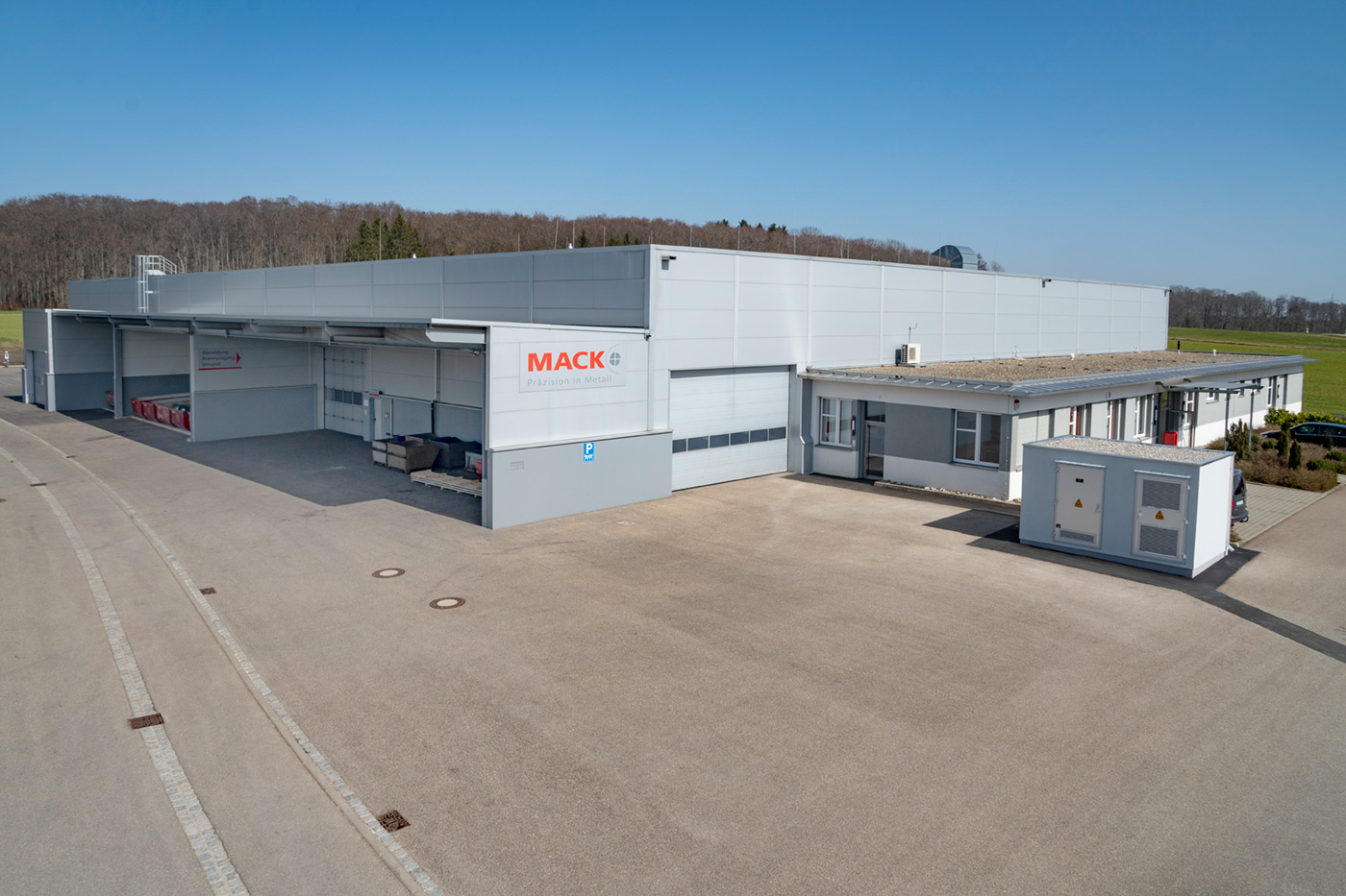 Startseite · Mack - CNC Metallbearbeitung Fräsen Drehen Schleifen